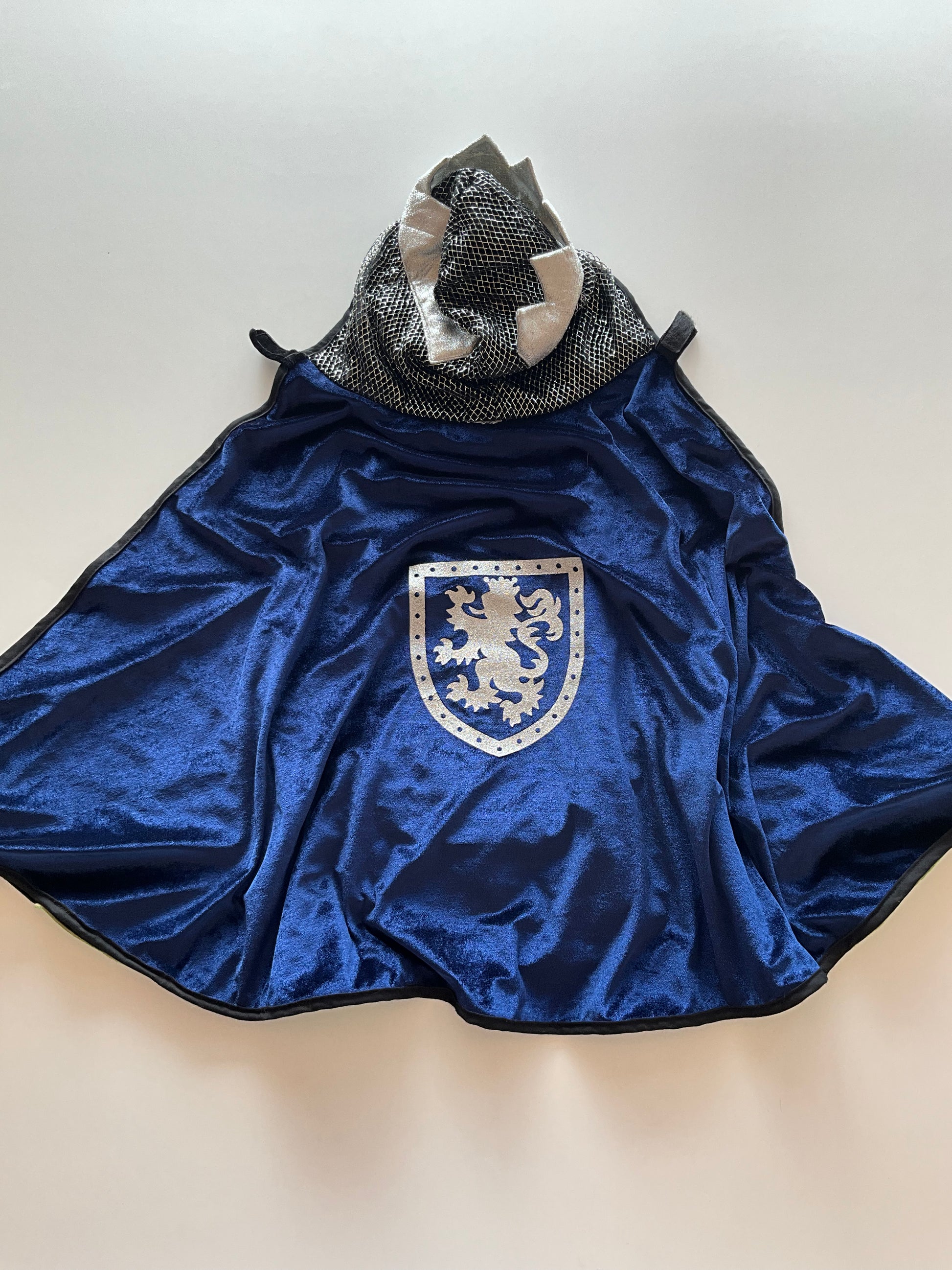 Reversible Knight/Frog Cape – Legacy Consignment