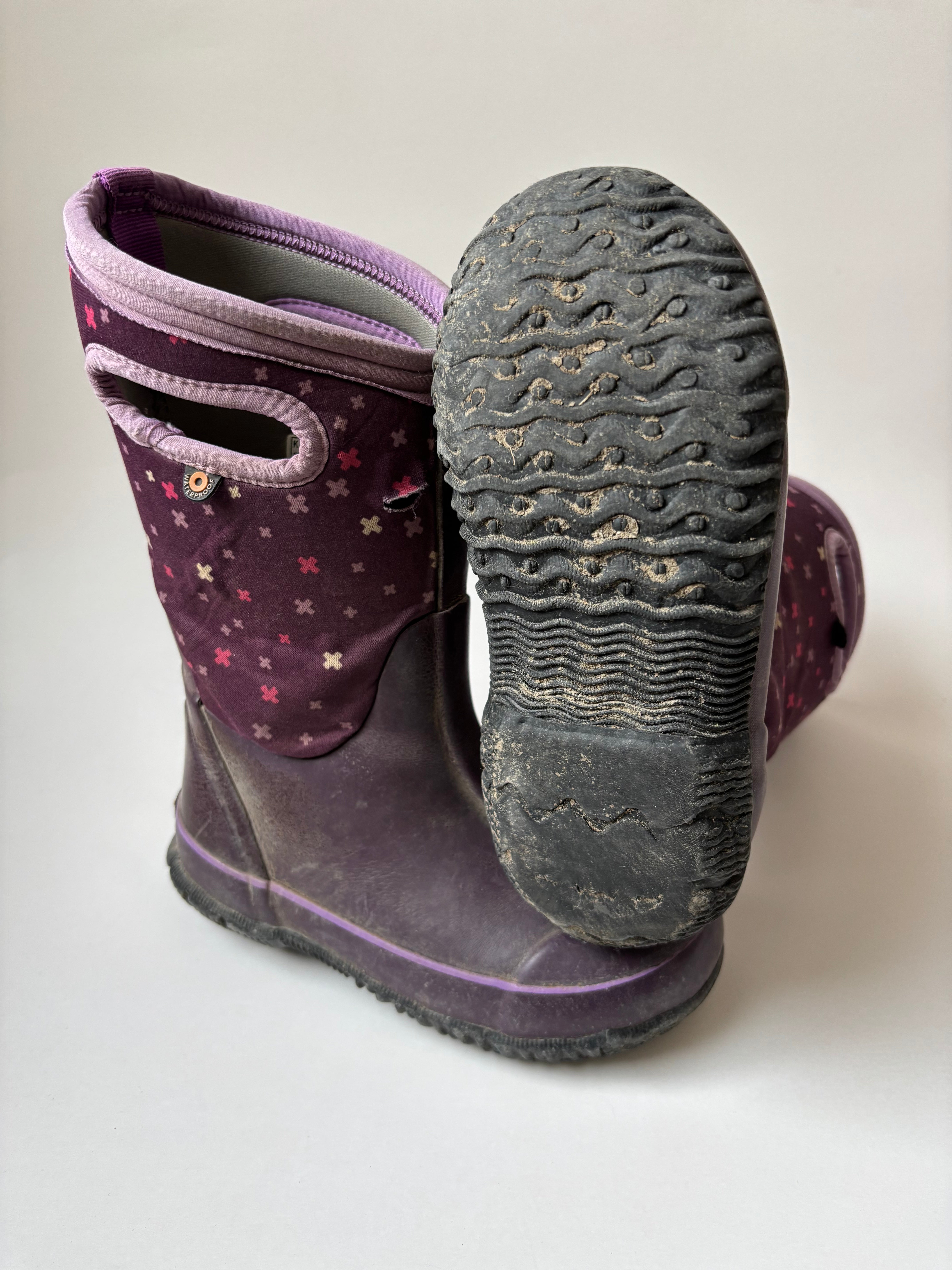 Purple X Bogs – Legacy Consignment