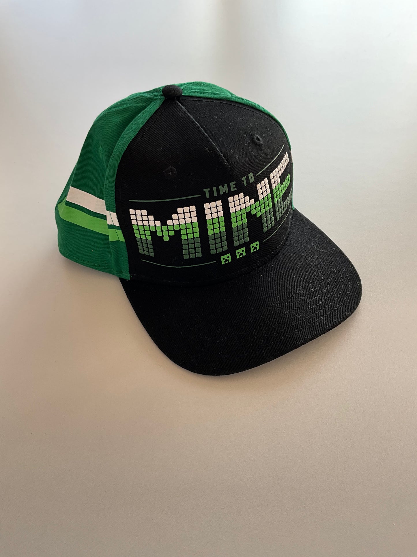 Minecraft Hat – Legacy Consignment